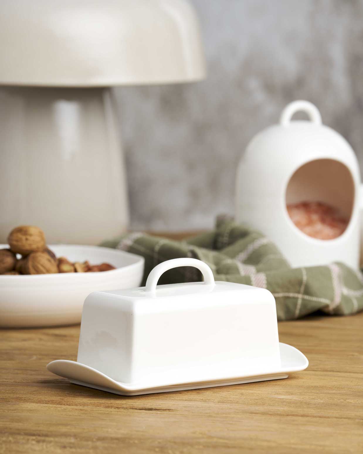 Robert Gordon Australia - Making Pottery since 1945