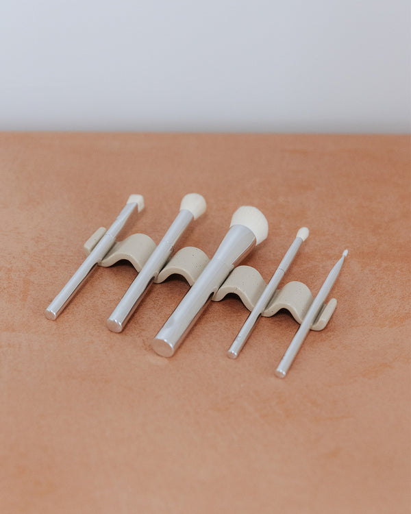 Multi Brush Ribbon / Jade Kisnorbo X Robert Gordon - Robert Gordon ...