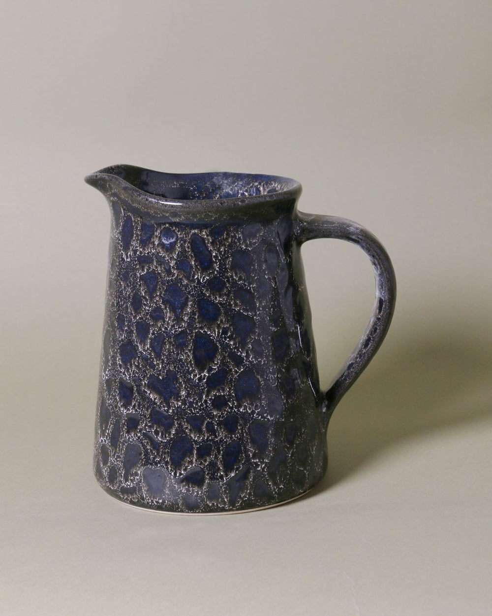Jugs | Shop Ceramic Jugs & Pitchers | Robert Gordon Australia