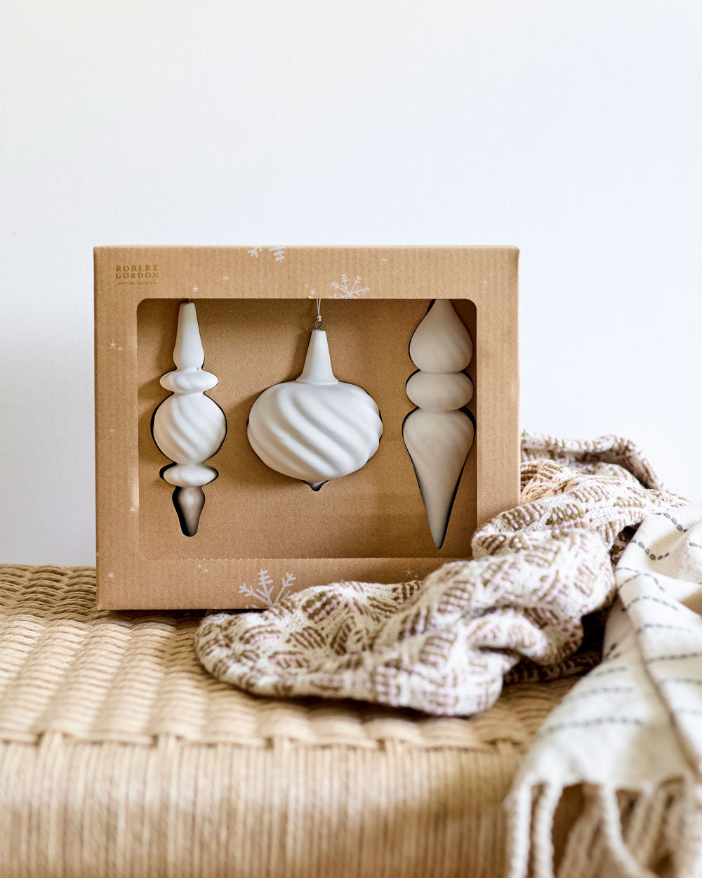 Robert Gordon Australia - Making Pottery since 1945
