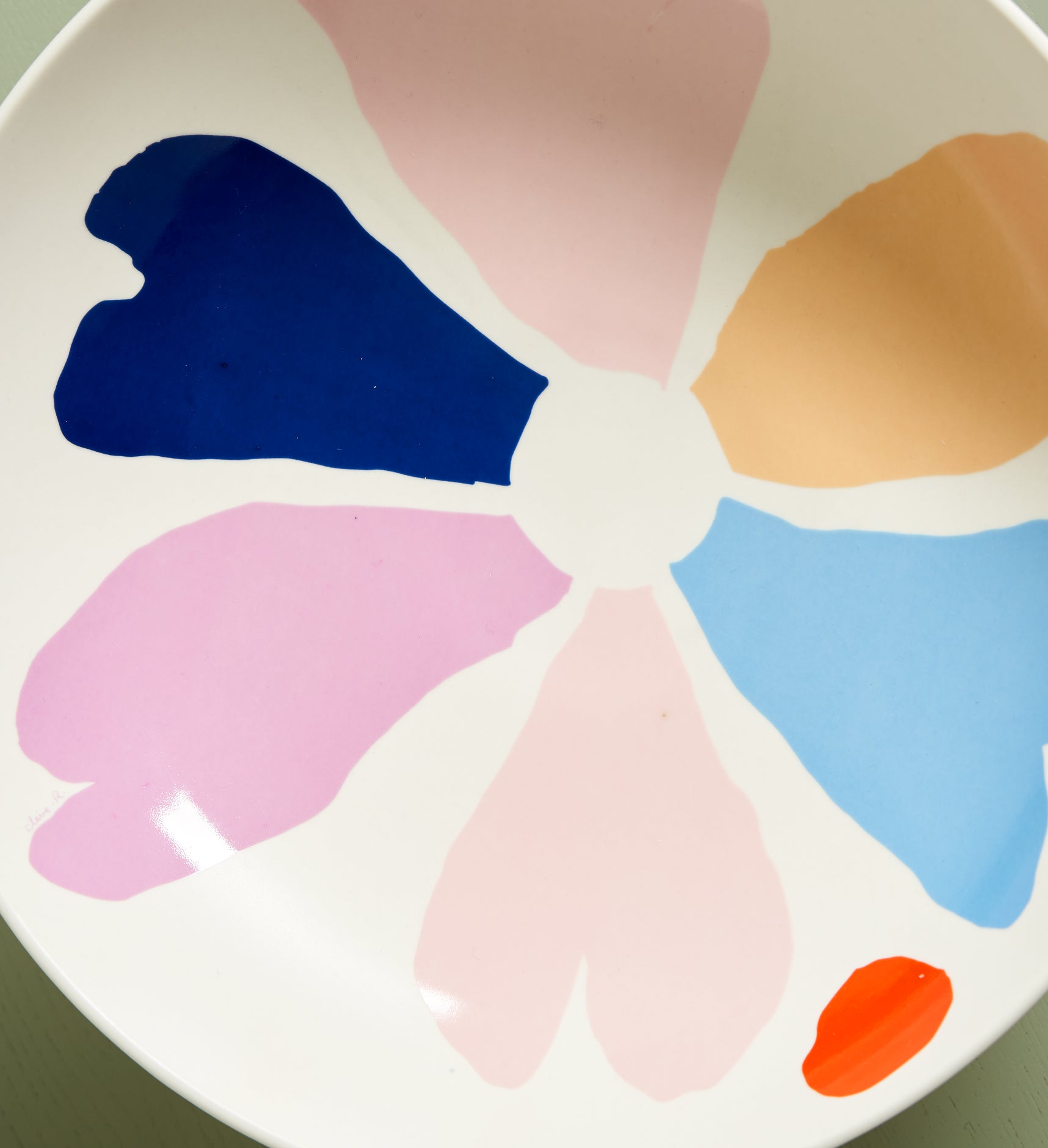 Robert Gordon x Claire Ritchie - Robert Gordon Australia